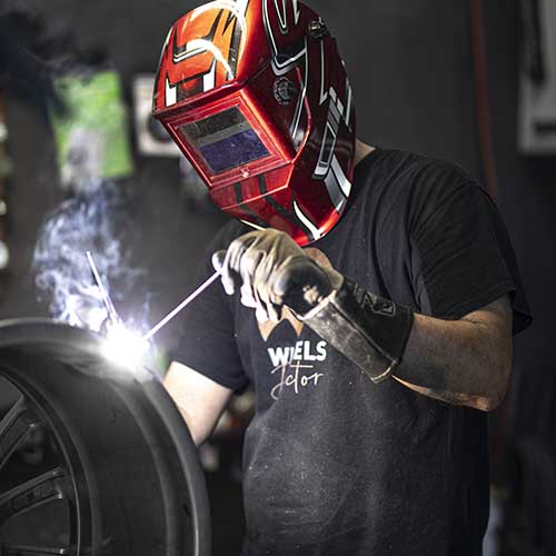 Cracked Rim Repair: Why Ignoring the Issue Can Lead to Disaster